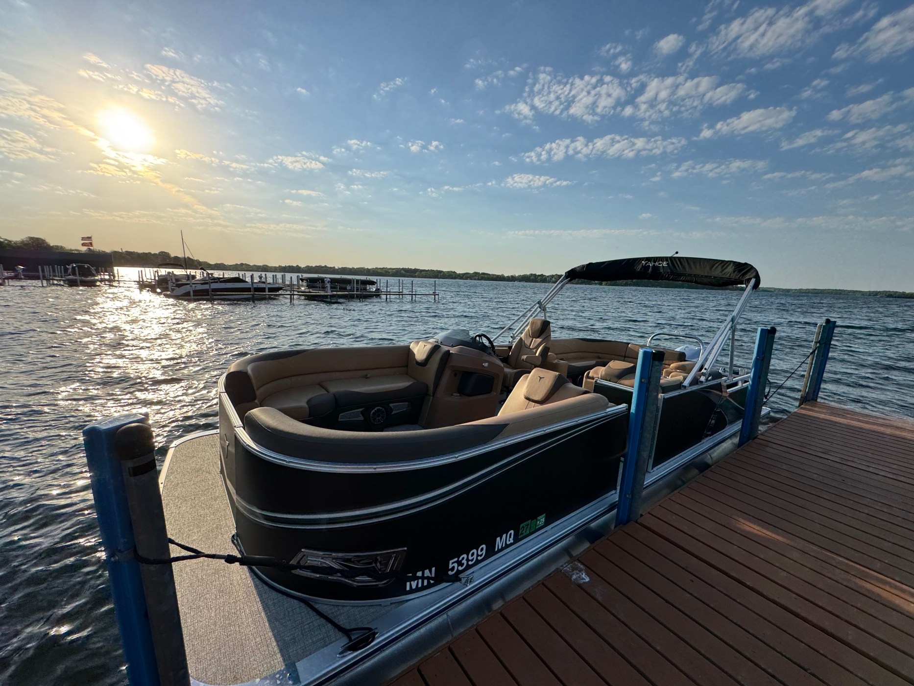 Pontoon Rental, MN, Mound - Pontoon Boat Rentals | Rent & Relax
